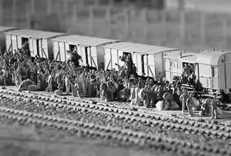 Mikro-Ökonomie der Geschichte. Das Unausstellbare en miniature (Tom Holert)